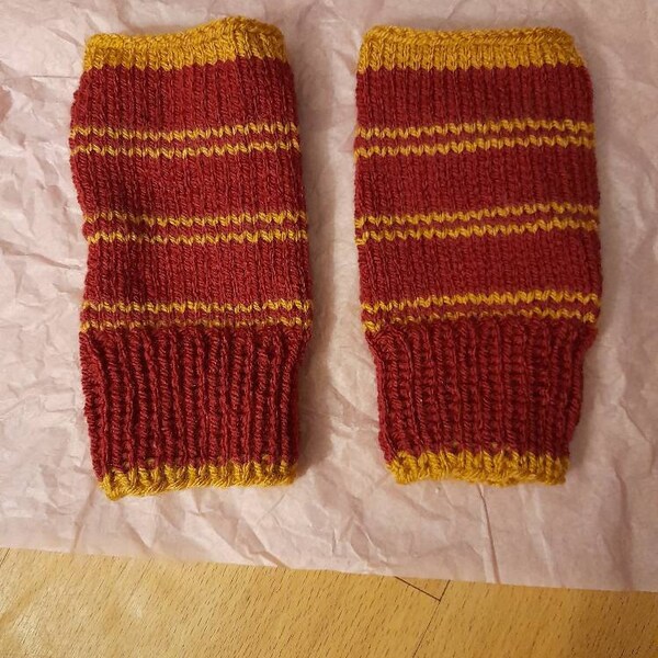 Wild Fire/ Greek Fire Dragon Scale Gloves - Etsy