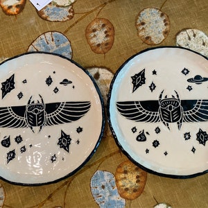 Snake Spirit Tray Black Sgraffito/shiny Glaze Off-white Clay Small ...