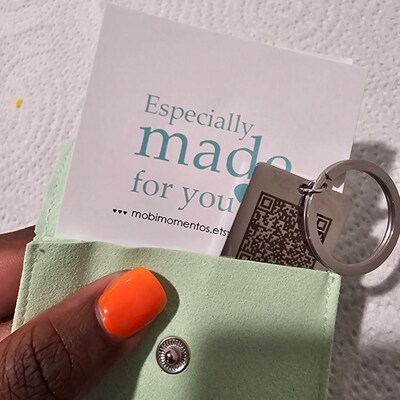 Soundwave QR Code Keychain, Voice Memorial Gift, Voice Recording ...