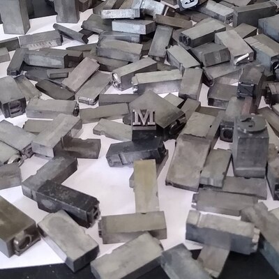 Lot of 200 Antique VINTAGE Metal LETTERPRESS Print Type Blocks ALPHABET ...