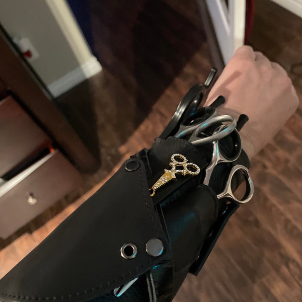 Magnetic Gauntlet // Shear Holster // Leather Bracer // Cosplay - Etsy