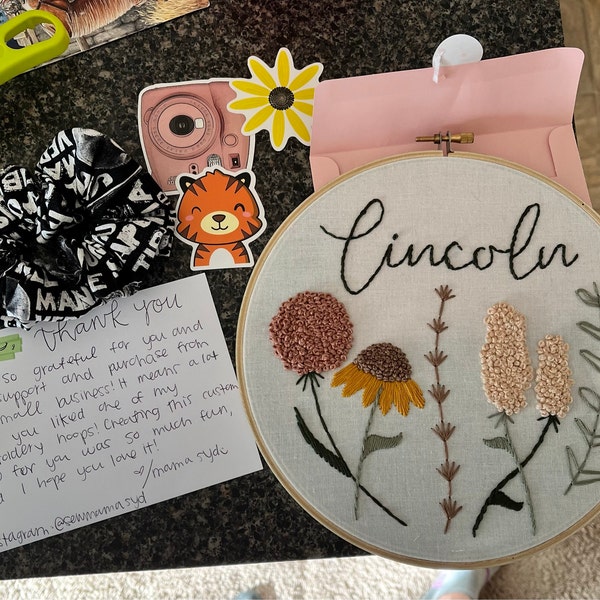 Hand Embroidery, Science Themed Decor, Embroidery Hoop Art, Molecule ...