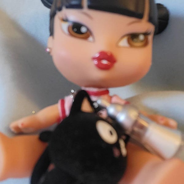 Bratz Babyz Keychain Yasmin Doll With Pet Frog Bag Charm Collectible ...