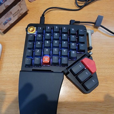 One Piece 10 Styles Luffy Chopper Genuine Mechanical Keycaps Light ...