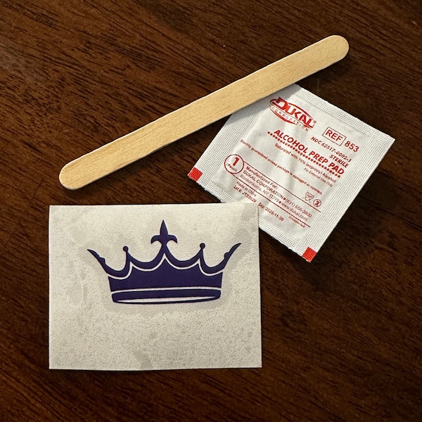 Royal Crown Silhouette Vinyl Decal: King & Queen Stickers - Etsy