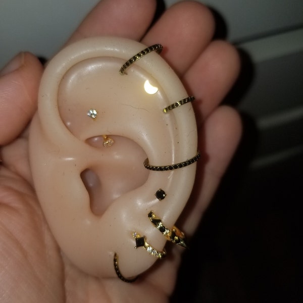 Black CZ Crystal 6mm, 8mm, 10mm, 12mm Titanium Clicker · Daith/helix ...