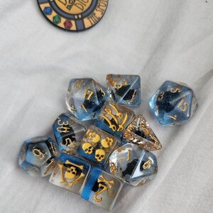 Pirates Plunder Exclusive 11 Dice Set Anne Bonny & Blackbeard Pirate ...