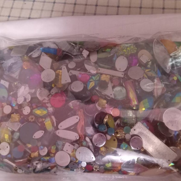 Assorted Mixed Gemstones and Beads, 150 Grams Mix Acrylic Rhinestones ...