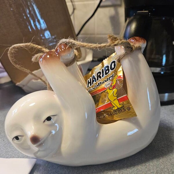 Large Gray Pot With Floral Design, Embossed Pot, 5 Pot, Flower Pot, 3D ...