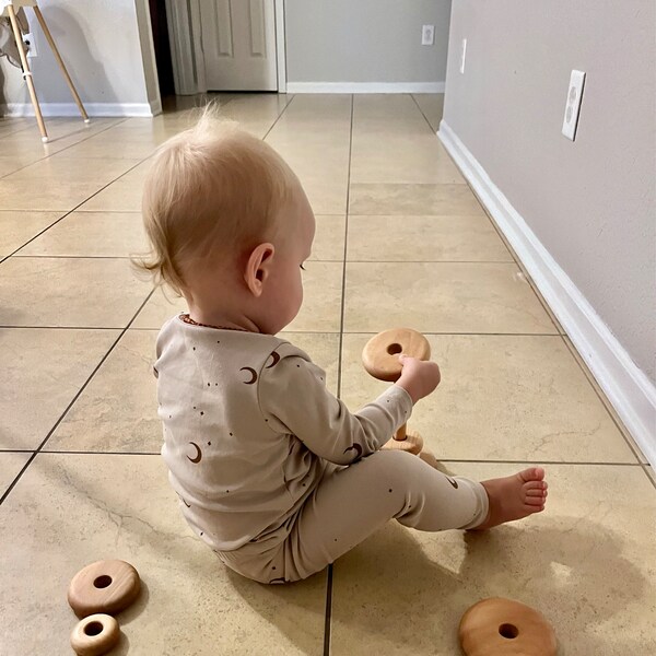 Wooden Stacking Pyramid - Circle Toy - Christmas Gifts for Toddlers - Etsy