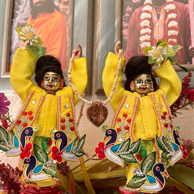 Decorative Golden & Red Karwa Chauth Thali Set/karva Chaut - Etsy