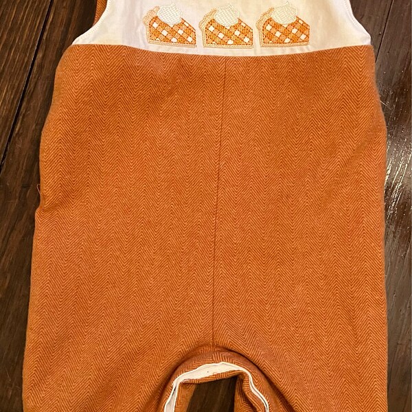 Gingham Sketch Pie Trio, Pumpkin Pie Embroidery Design, Pie Trio Sketch ...