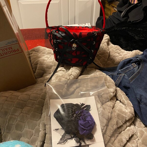 Gothic Wedding Black Lace-up Skull Flower Basket, Goth Wedding ...