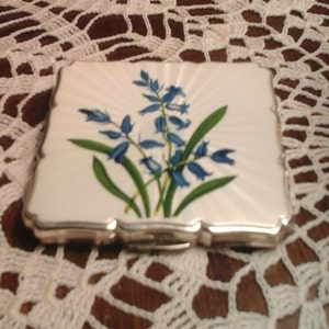 Vintage Burberry Powder Compact Makeup Mirror with Classic | Etsy