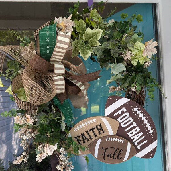 Fall Football Wreath for Your Front Door for the Sports Enthusiast This ...