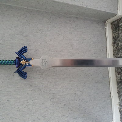 Limited Edition Legend of Zelda Master Sword Full-size Metal Replica ...