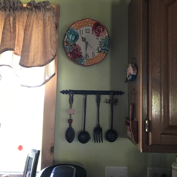 Upcycled Pioneer Woman Kitchen Plate Clock, GORGEOUS GARDEN ,stoneware ...