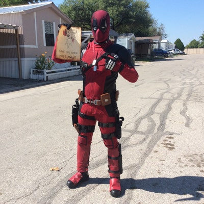 Deadpool Leg Knife and Sheath Movie Inspired - Etsy