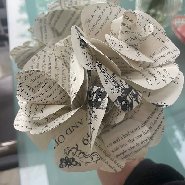 Book Roses, Book Page Flowers, Literary Gift, Bibliophile, Bookworm ...