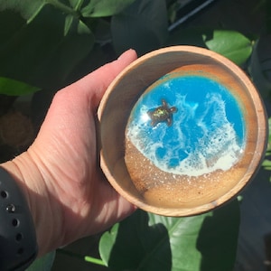 Sparkly Blue Ocean Shot Glass Hawaiian Blue Wave Glasses Resin Barware ...