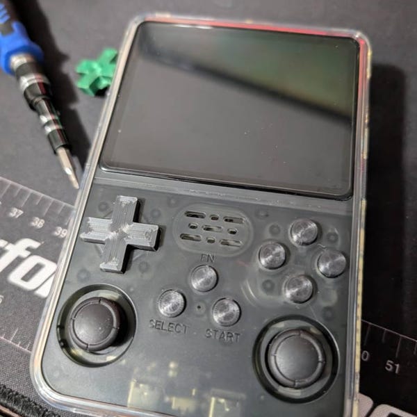 RG35XX Plus Retro TV Box Enclosure - Turns Your Miyoo Into a Retro TV ...