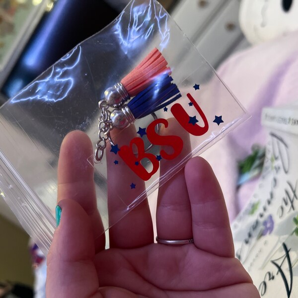 COLLEGE KEYCHAIN | All Schools Available! - Etsy