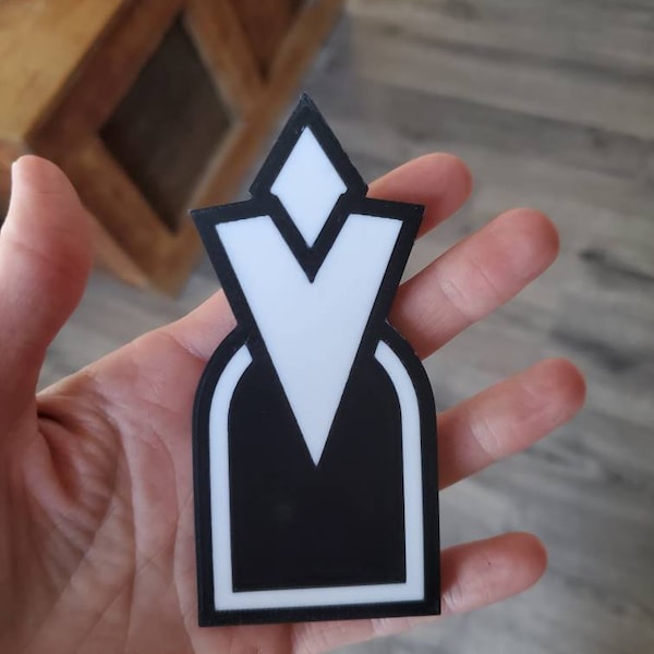 Cortical Stack in Altered Carbon on Netflix, Cyberpunk Clothing Replica ...