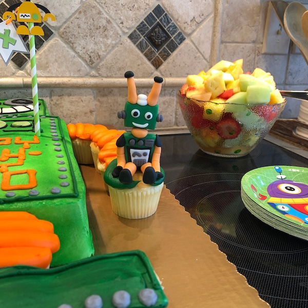 Robot Fondant Cake Topper - Etsy