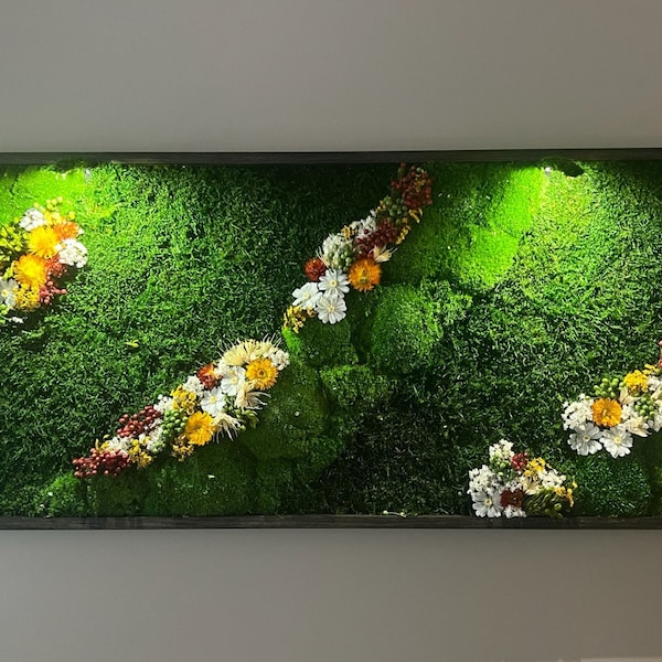 Lovely Green Wall Art Preserved Moss Artwork With LED Lights Moss LED ...