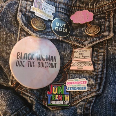 Black Heritage Awareness Lapel Pin - Etsy