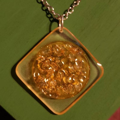 Real Diamonds Dab Necklace: Diamonds & Sauce Faux Cannabis Caviar Wax ...