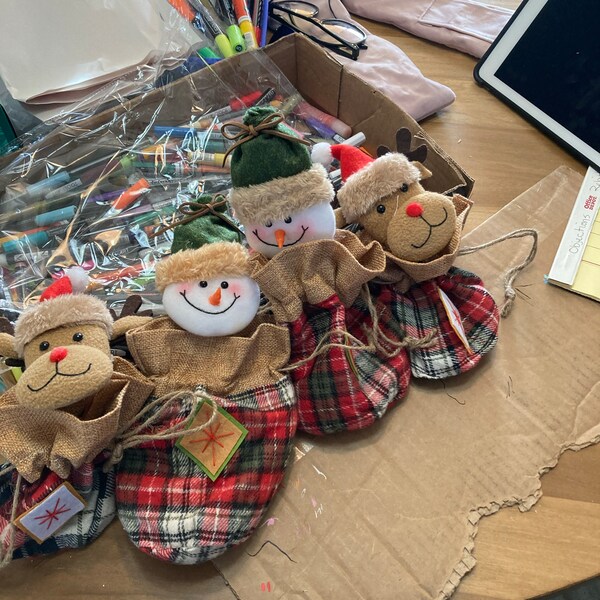 Favor Boxes | Gold Tin Boxes | Mithai Favor Boxes | Wedding Return ...