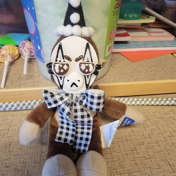 Clay Face Plush carrie - Etsy