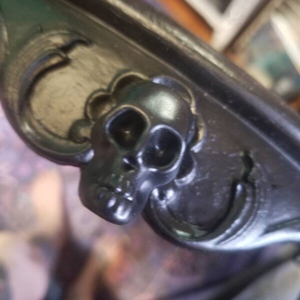 Gothic Skull Centerpiece, Skull Floral, Goth Skull Flower Pot, Skull ...