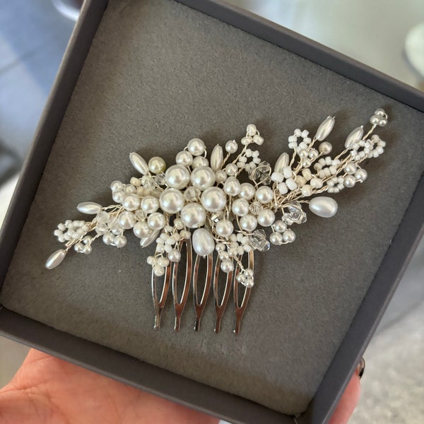 Abigail Comb, Pearl Bridal Hair Comb, Wedding Hair Accessory, Hairpiece ...