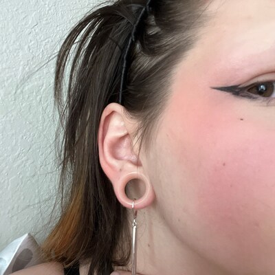 White Non-flare Acrylic Ear Plugs Stretchers Gauges Pair/kit 14g 12g ...