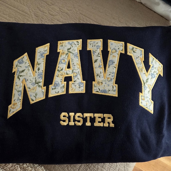 Custom State Patchwork Embroidered Sweatshirt - Personalized Cozy Top ...