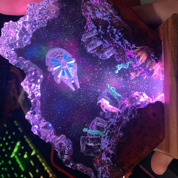 Aliens and Astronauts Resin Lamp, Universe Lamp, Galaxy Night Light ...