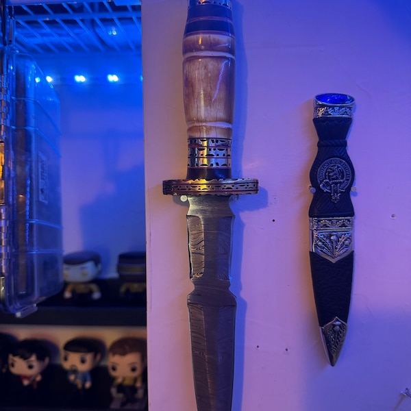 Damascus Dagger With Beautiful Bull Horn Handle and Leather Sheath ...