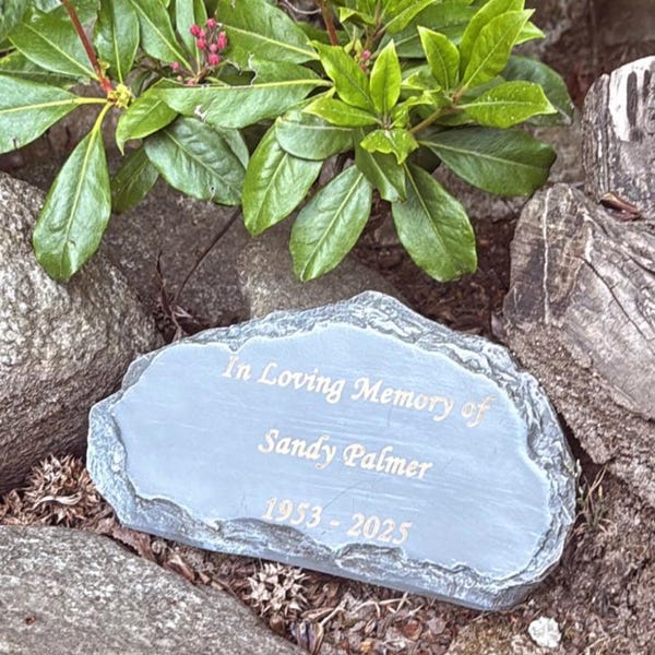 Personalized Garden Stones Engraved With Any Message, Engraved Welcome ...