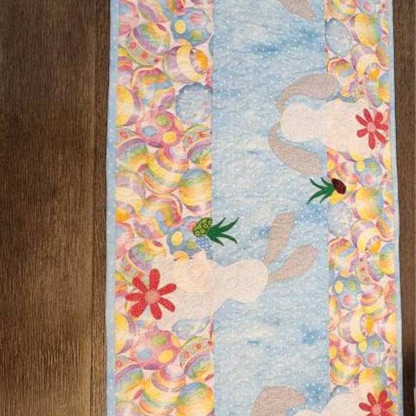 P235 Easter Bunnies Runner - Pattern - Etsy