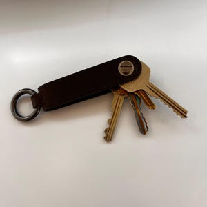 Minimalist Leather Key Organizer. Compact Leather Key Holder. Leather Keychain - Etsy