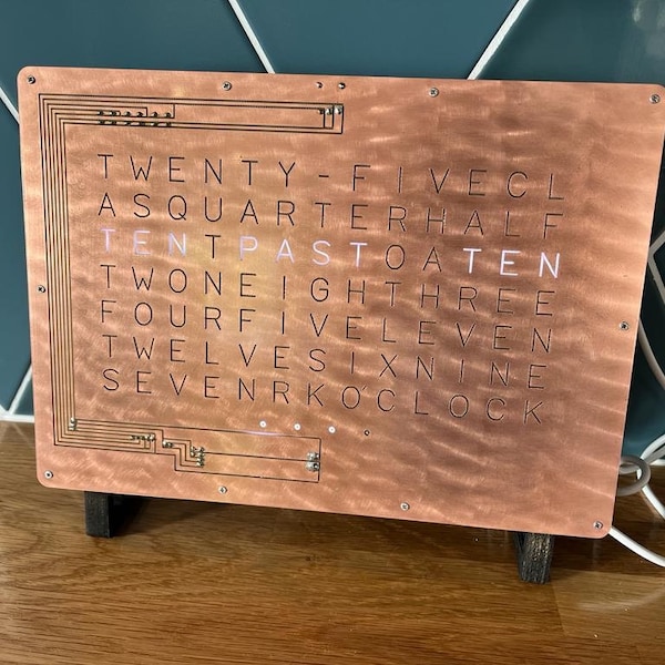 Word Clock Design LED Letters Italian Text Orologio Living Room ...