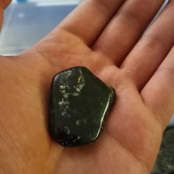 Tumbled Smooth Serpentine New Jade Crystal Gemstone Rocks From Vermont ...