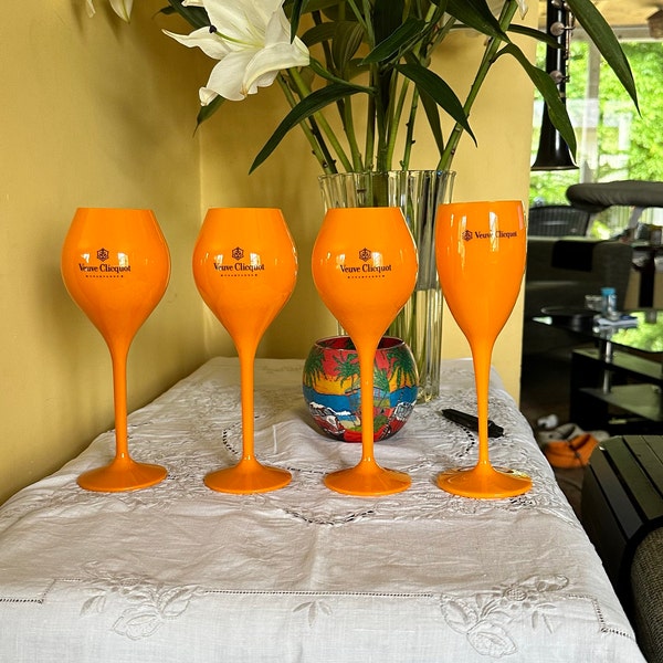 Moet Chandon Glass Blue Imperial Champagne Limited Ibiza Edition NEW 1 ...