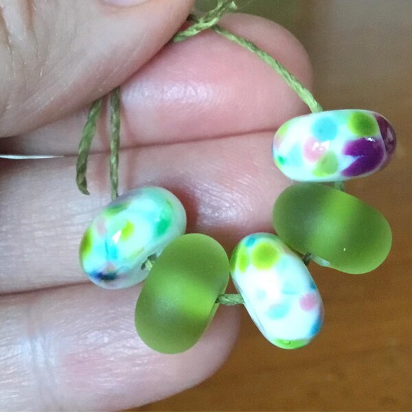 THE MAGIC LIGHT Roses Glass Beads, 12mm Special Formula Dichroic Glass ...