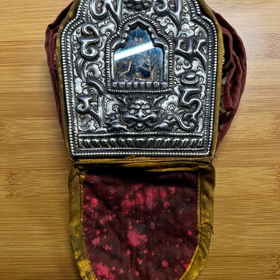 Tibetan Buddhist Kalachakra Tenfold Powerful Symbol Ghau - Etsy