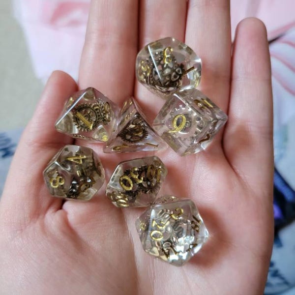 Purple Turtle Dice Set, Transparent With Light Purple Turtle Inside ...