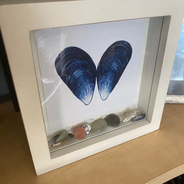 Mussel Shell Heart- Single Square Greetings Card With Brown Envelope ...
