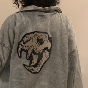 Large Sabertooth Dinosaur Big Cat Saber Tooth Tiger Head Iron-on ...